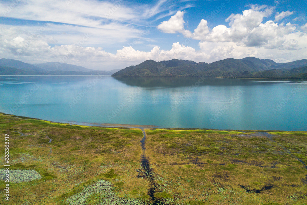 Lago de Yojoa en Honduras Stock Photo | Adobe Stock