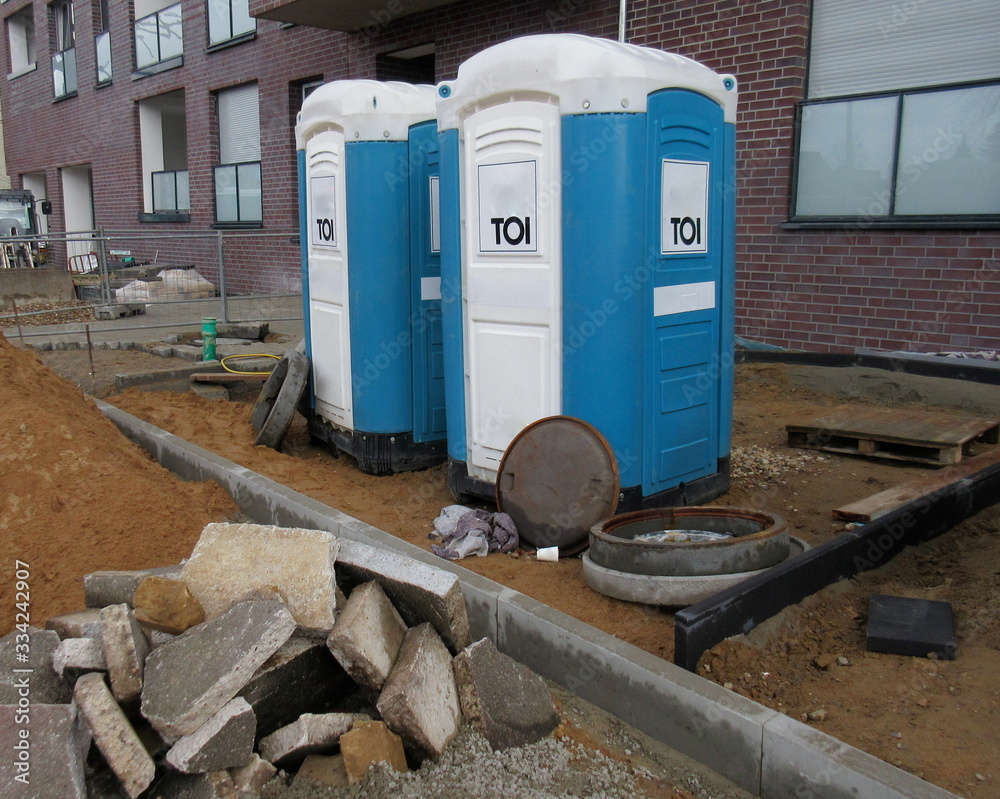 Mobile toilets cabins, dixie closet. WC Toilets for construction ...