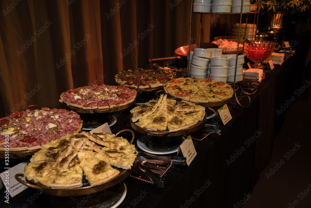 Foto de Graduation buffet, transforming and giving an extra harme to a ...