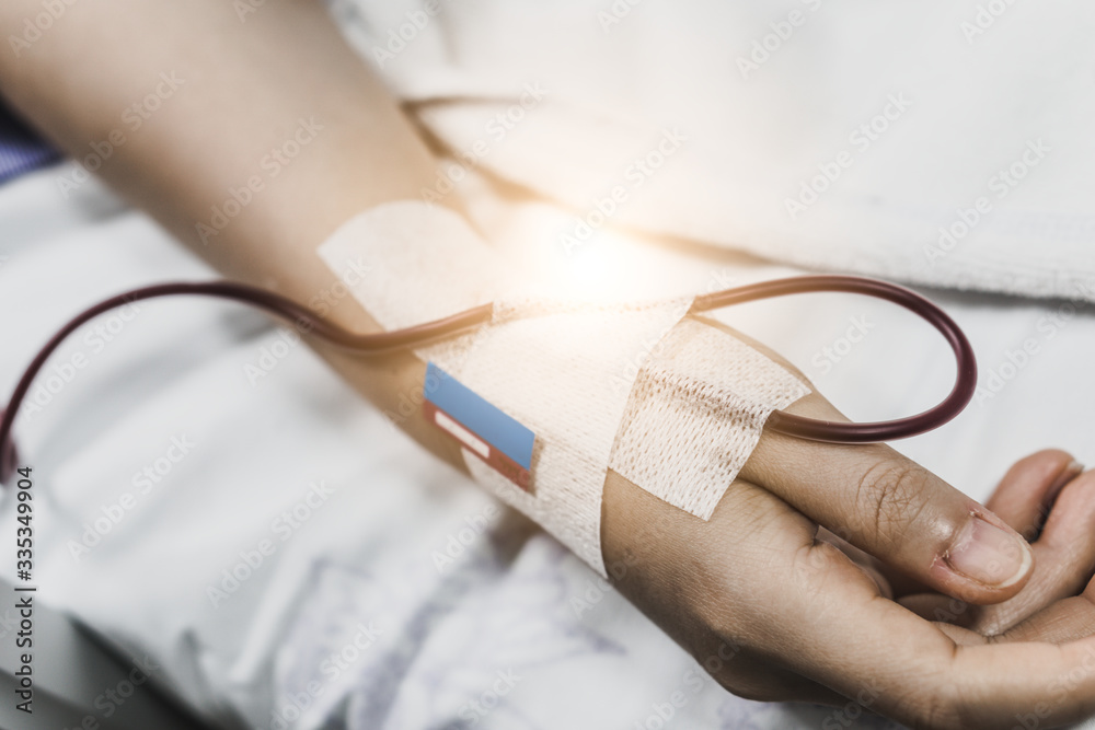 Foto de Coma patient on hopital bed take care by doctor nurse due to ...