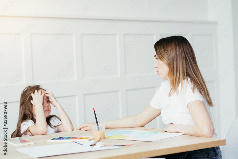 Daughter upset that she can't draw as beautiful as your mom. Art ...