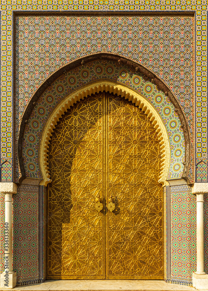 Detalle de la Puerta Real del palacio de Fes Stock Photo | Adobe Stock