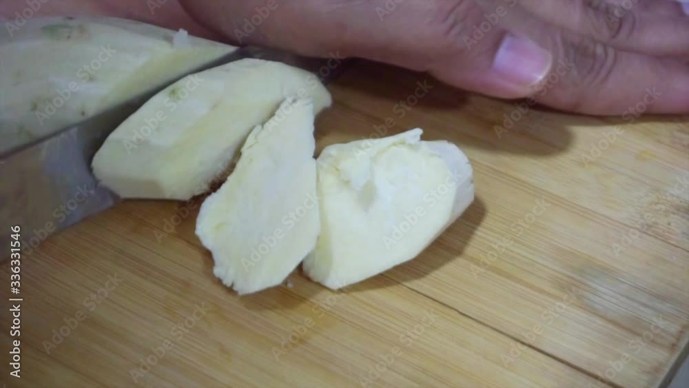 Vidéo Stock Cutting Sweet Potato process at kitchen. Clips video at 24 ...