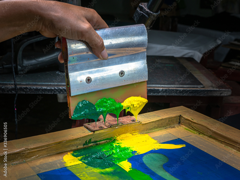 blend color in green tone by dark green light green and yellow then ...
