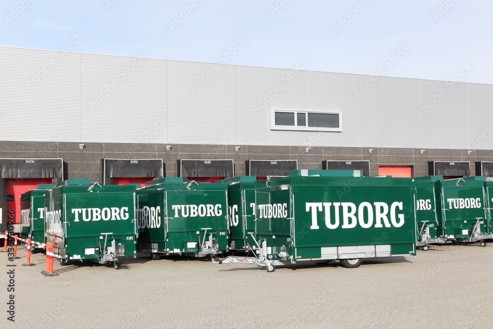 Zdjęcie Stock: Tilst, Denmark - October 7, 2018: Tuborg trailers at a ...