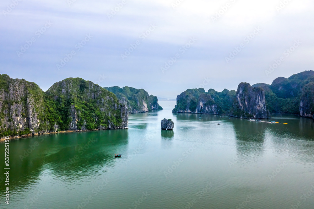 Aerial view Ba Hang floating fishing village, rock island, Halong Bay ...