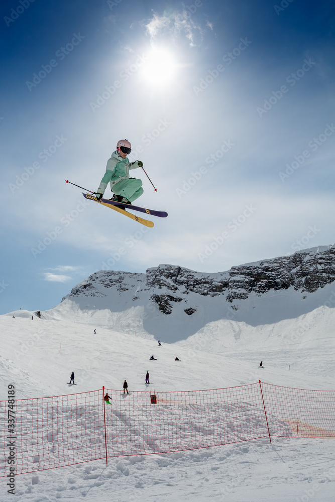 Extreme Freestyle Skiing