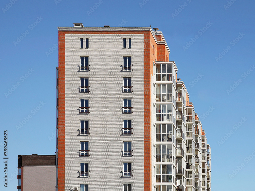 Lviv, Ukraine - 3 4 2020: Facade of a tall multi-storey modern house ...