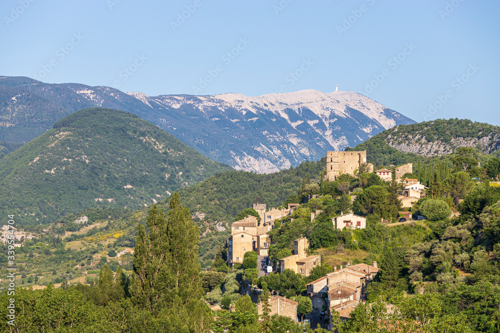 Montbrun-les-Bains, labellisé Les Plus Beaux Villages de France, le ...
