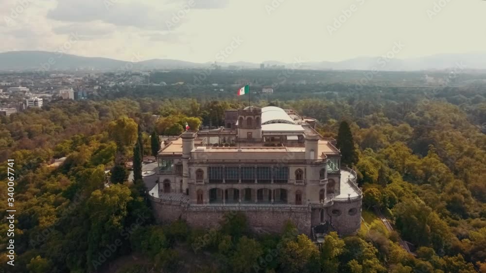 Castillo de Chapultepec aerial view with mexican flag Stock ビデオ | Adobe ...