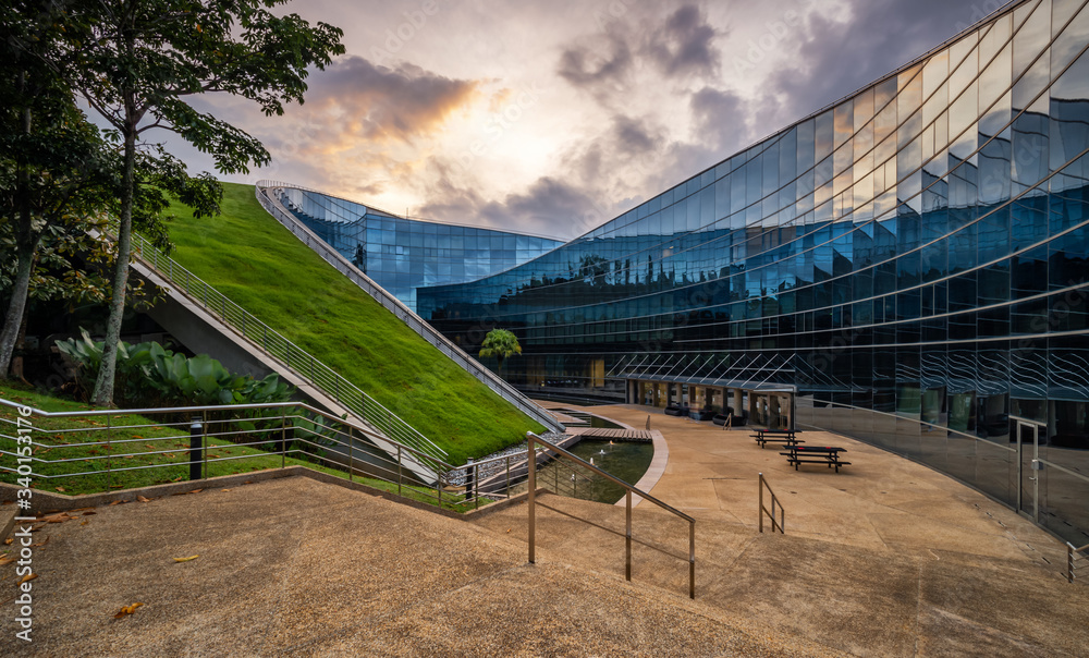 Nanyang Technology University, Singapore 2019 - Landscape inside ...