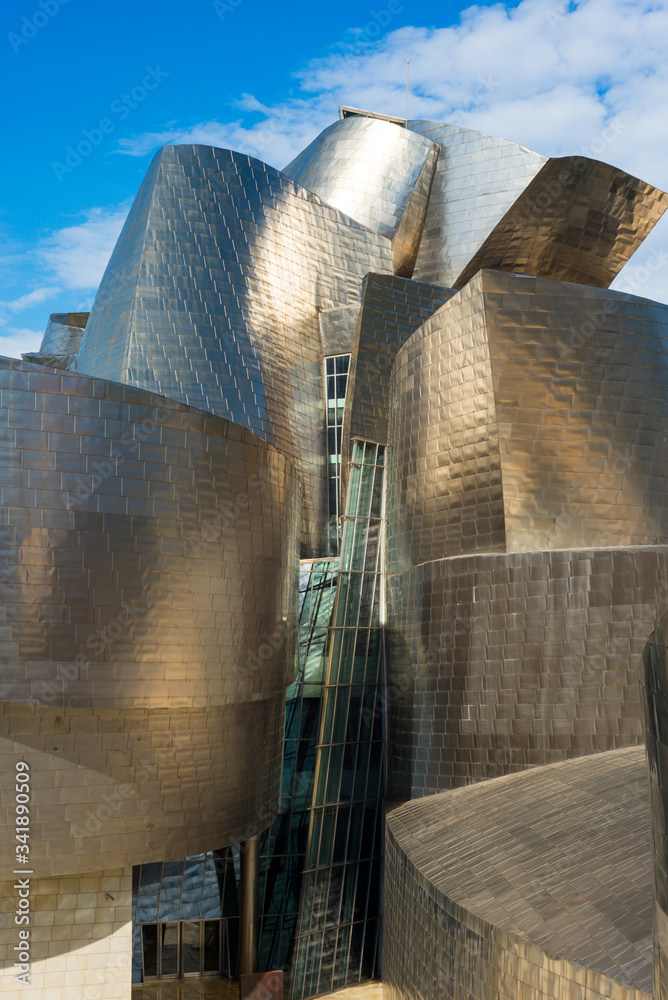 The Guggenheim Museum is a fantastic building for modern and ...