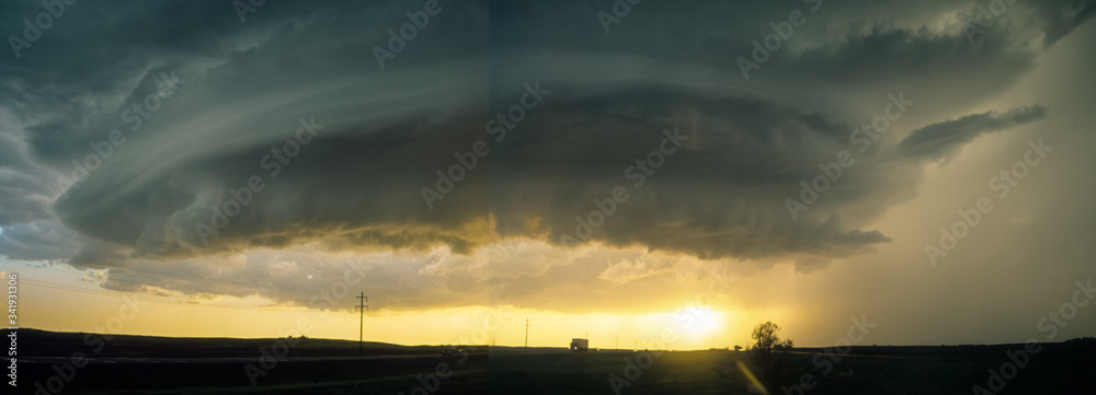 Rotating wall cloud of a supercell thunderstorm on the Great Plains ...