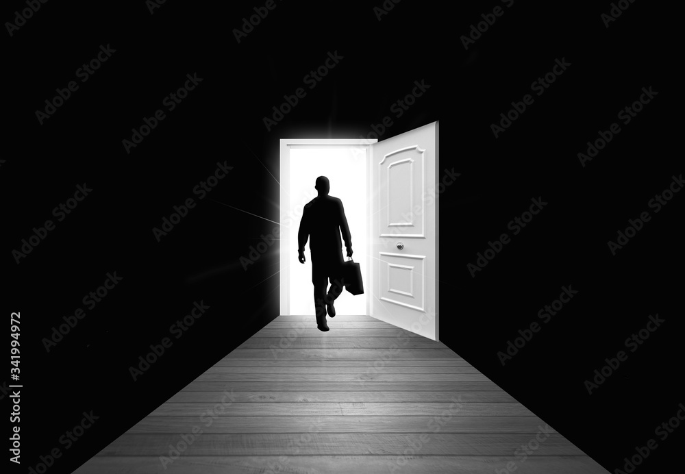 Salida. Entrada. Silueta, hombre saliendo, puerta, ilustración. Fondo ...