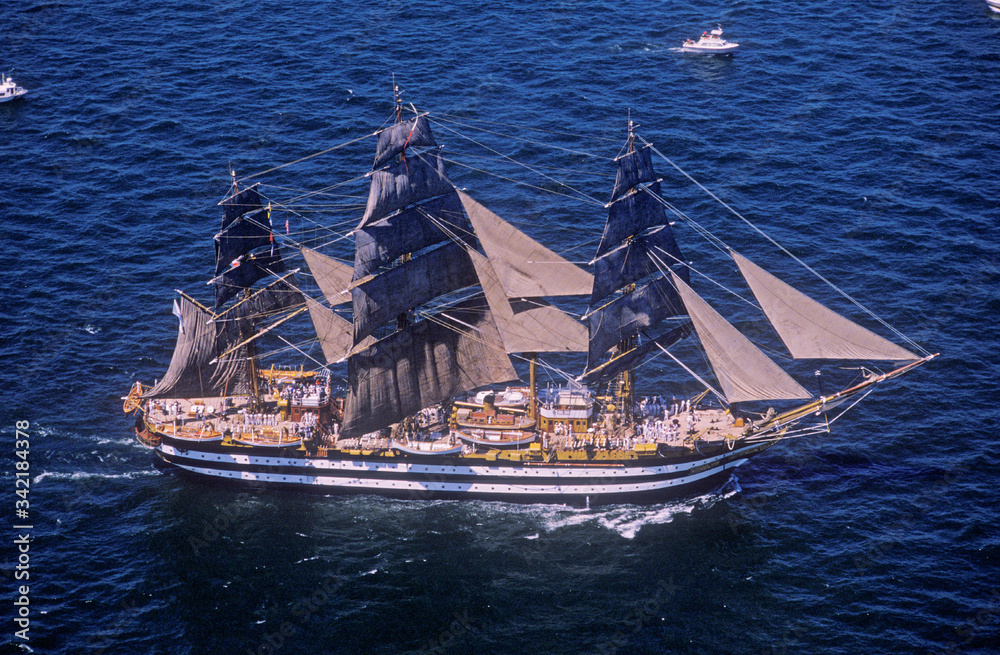 100 tall ship sailing down the Hudson River during the 100 year ...