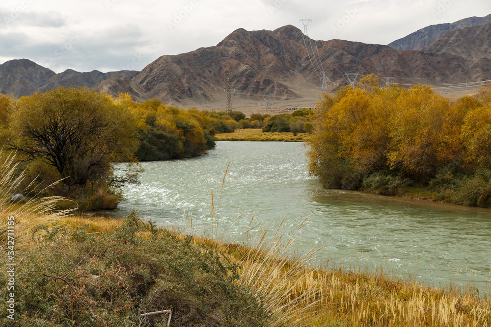 Chu River, border between the Issyk-Kul region and the Naryn region in ...