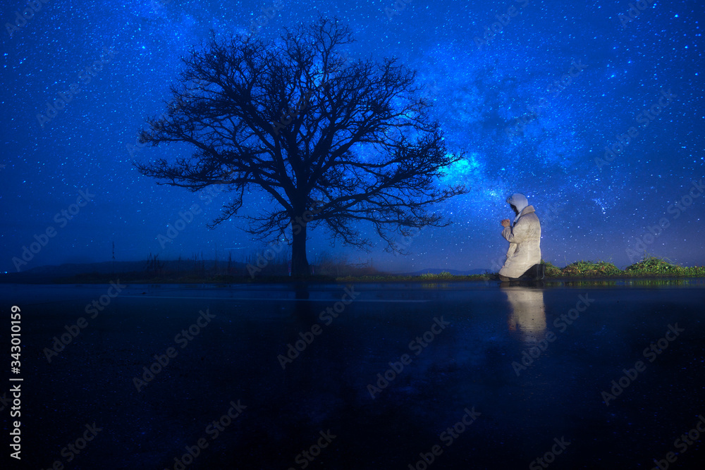 Seven Stars Tree with Milky Way Background - Make a Wish with Lone Oak ...