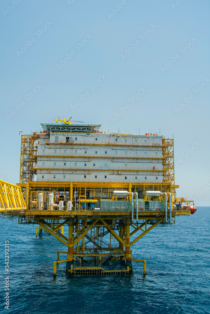 Offshore oil and gas extraction platform in the Gulf of Mexico. Stock ...