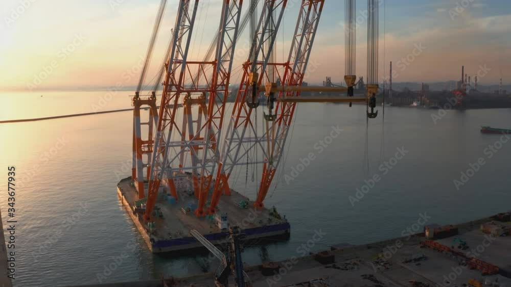 Aerial view of a large floating crane in Japan. Yoshida: The Largest ...
