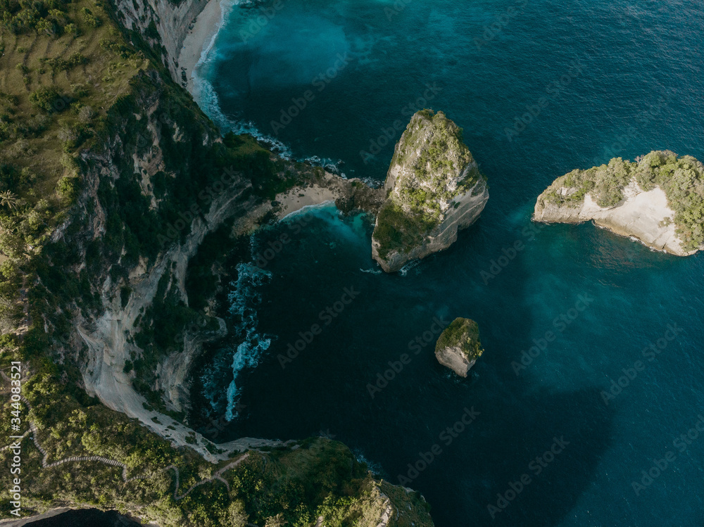 Nusa Penida island aerial view beach from drone. Travel Indoneesia ...