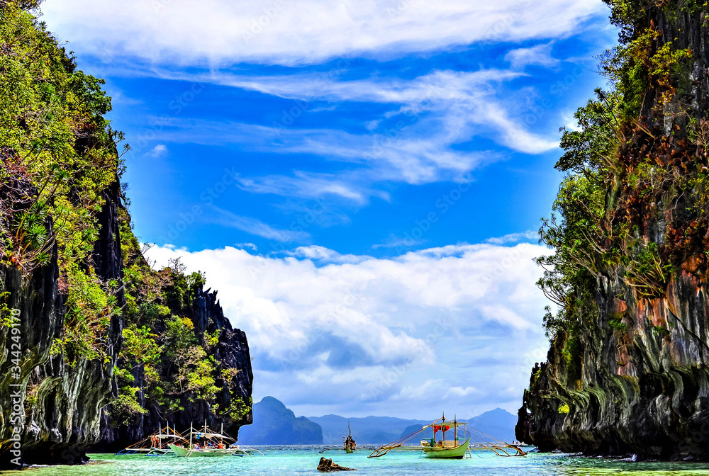 Magnificent landscapes of the islands off Palawan in the Philippines ...