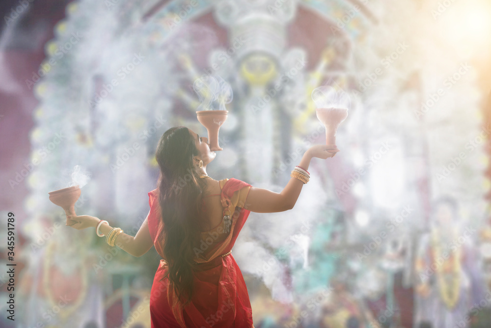 Bengali Women Performing Dhunuchi Dance On The Occasion Of Durga Puja ...