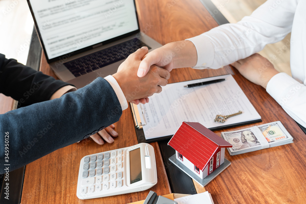 buy or sell real estate concept, Sale representative offer house ...