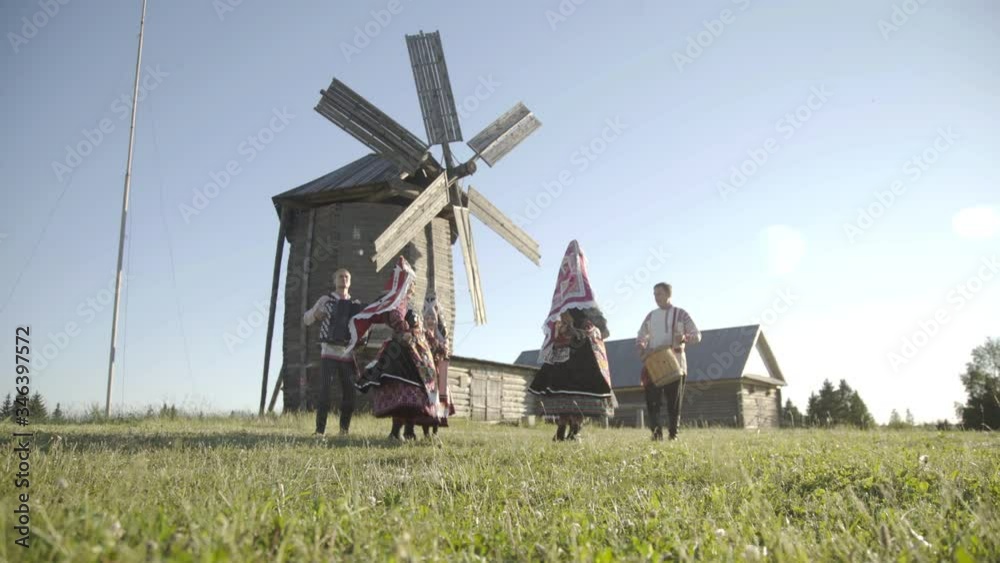 Folklore ensemble indigenous people dancing in traditional clothing ...