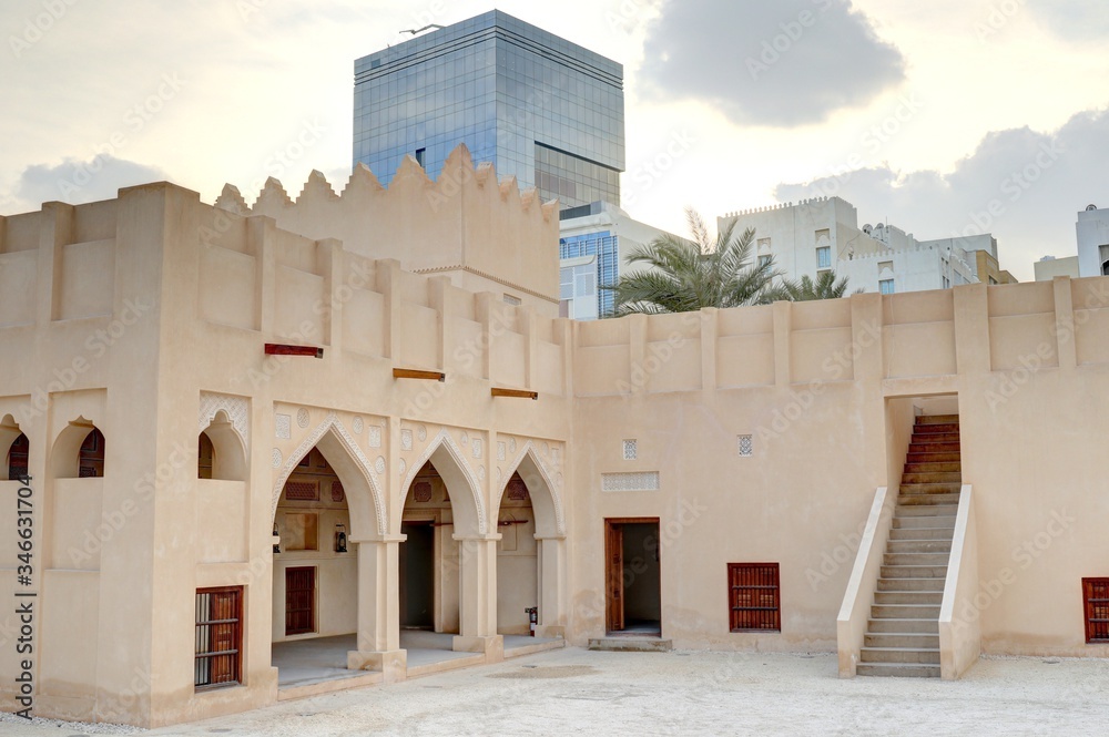 Doha, capitale du Qatar: bâtiments et monuments Stock Photo | Adobe Stock