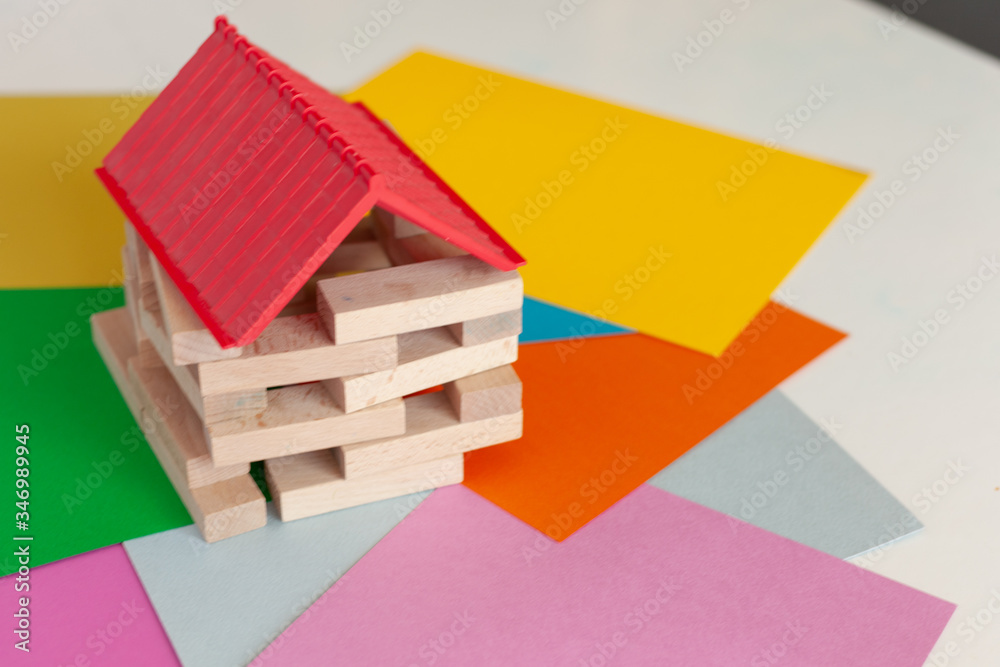 Póster mockup collapsing house, crumbling building, seismic hazard ...