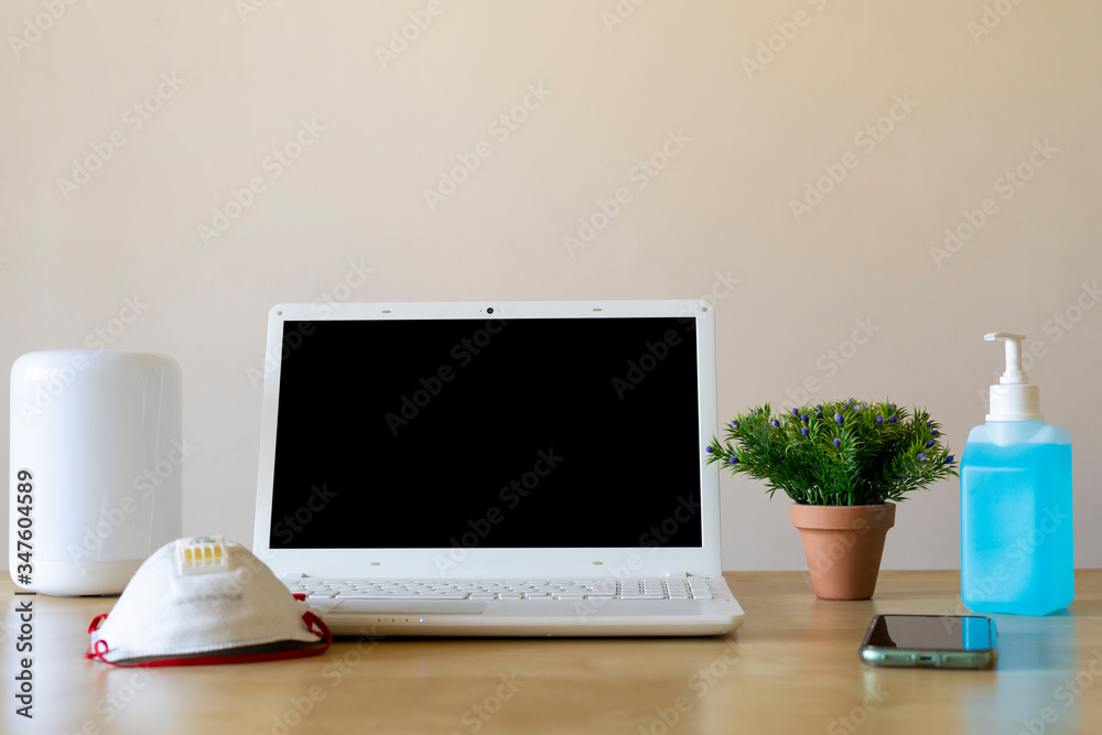 Telecommuting job from home. Photography of a laptop whit black screen ...