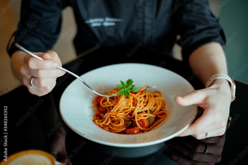 Pasta dinner plates food spaghetti meal Italian dish restaurant cafe ...