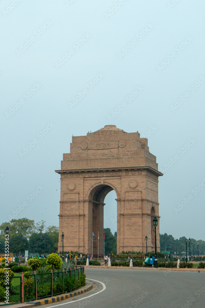Foto de Sunrise at India Gate, New Delhi / Morning Cycling | Silhouette ...