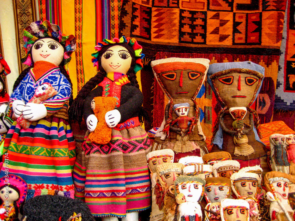 Colourful Peruvian artisanal handcrafts and Andean artwork for sale at ...
