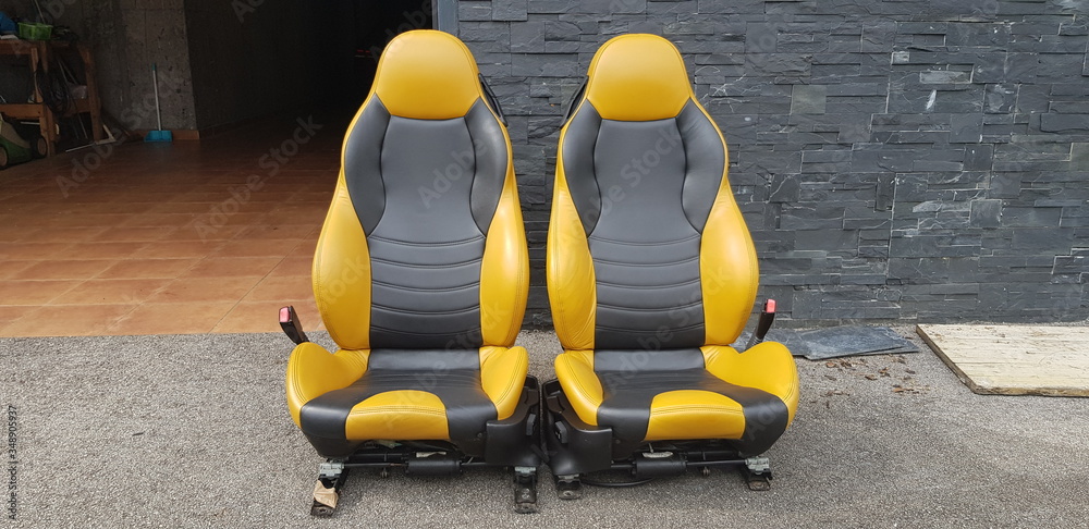 Original seats in leather. Restoration carried out in detail respecting ...