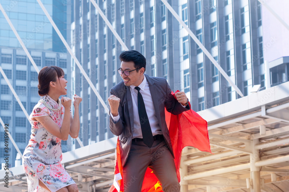 Business man and woman in Chinese dress make gestures excited, Men ...