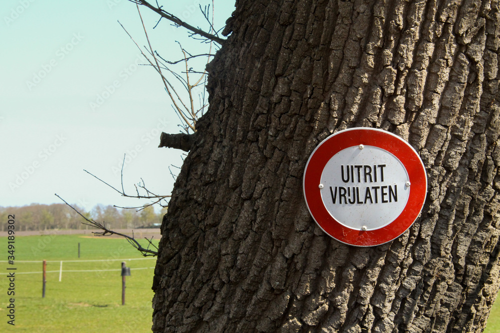 Sign in the Netherlands countryside that says "keep exit clear" in ...