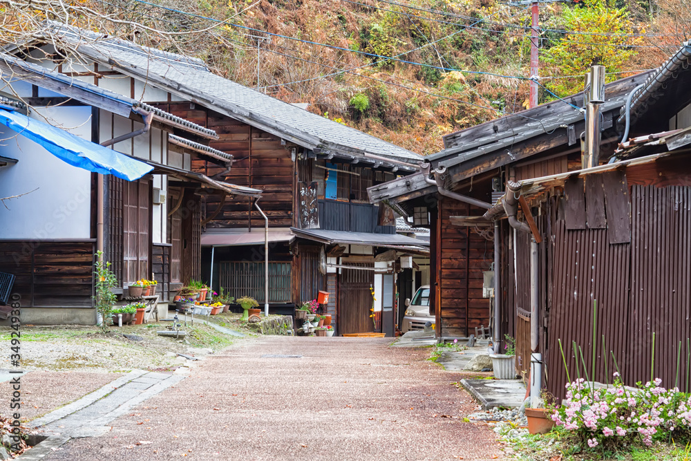 Foto de Tsumago, scenic traditional post town in Japan from Edo period ...