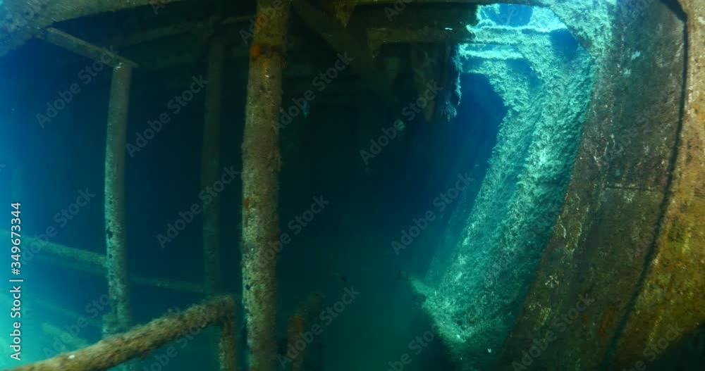 ship wreck scenery underwater shipwreck metal on the ocean floor Stock ...