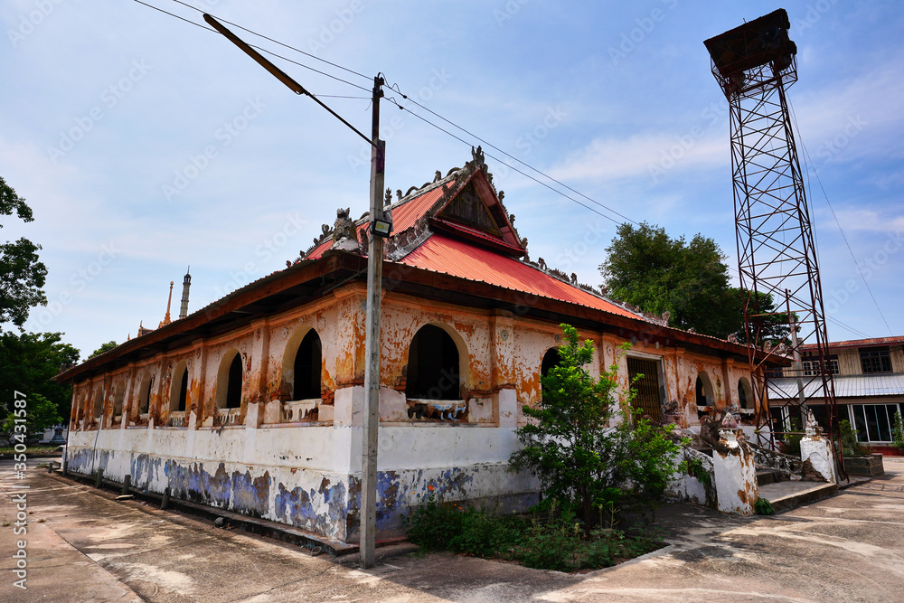 Wat Photharam an old temple built since reign of King Rama III by ...