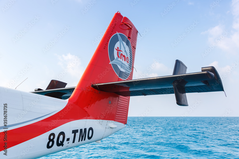 TMA - Trans Maldivian Airways De Havilland Canada DHC-6-300 Twin Otter ...