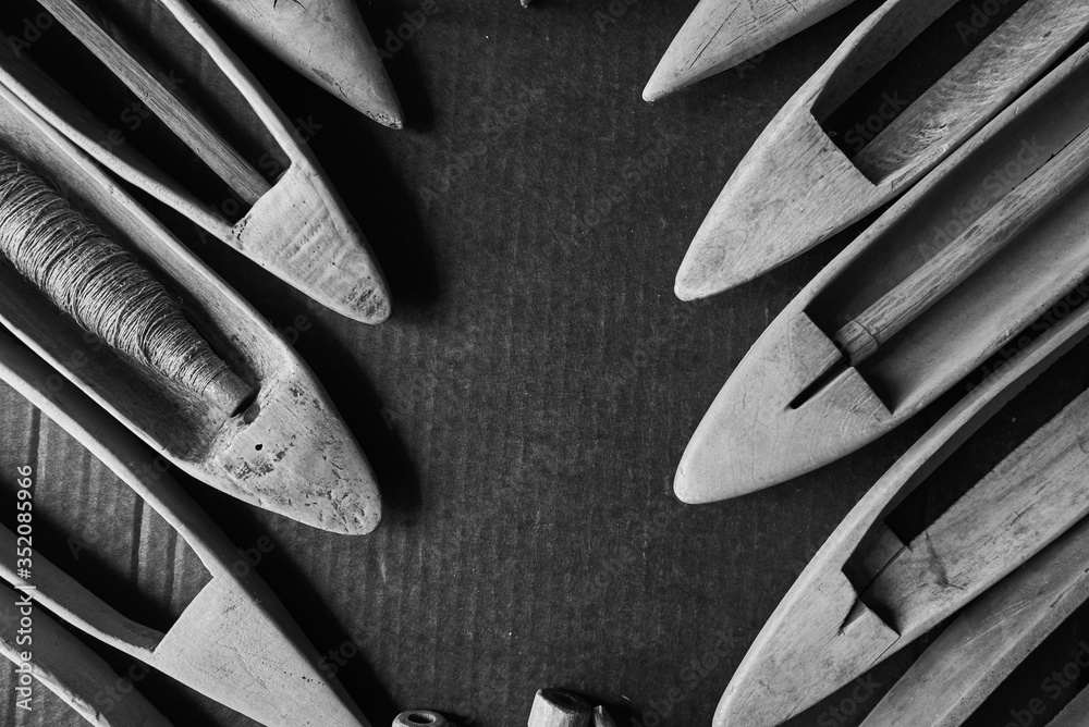 old wooden shuttle - antique shuttle weaving tool / boat shuttle for ...