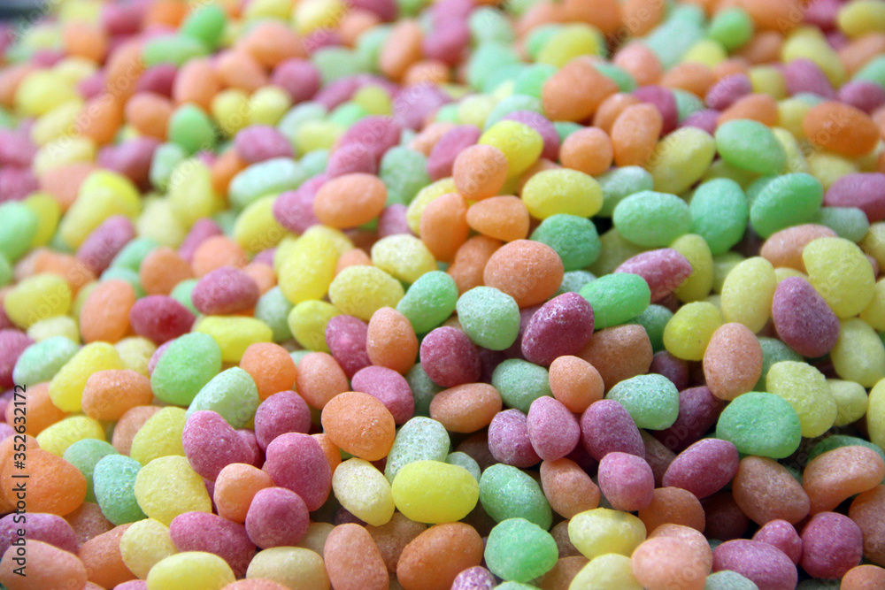 Fundo panorâmico de balas coloridas Stock Photo | Adobe Stock