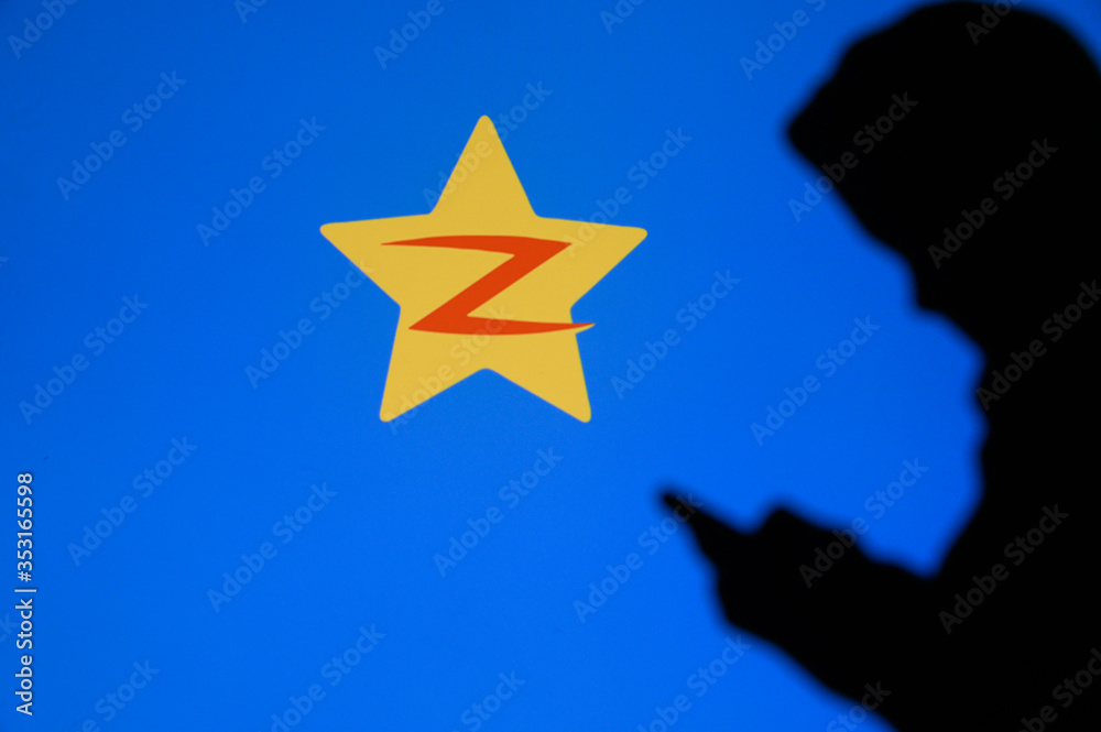 NEW YORK, USA, 25. MAY 2020: QZone social networking website based in ...