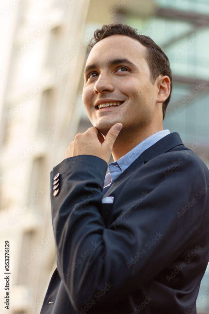 Retrato de Joven empresario mexicano modelo guapo Stock Photo | Adobe Stock