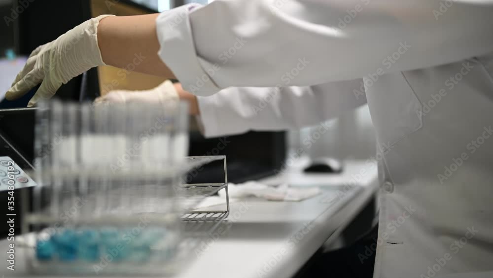 Chemists mixed up chemical to find antiretroviral drugs at the lab ...