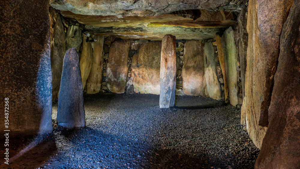 Dehus Dolmen Monumental neolithic tomb Dolman Stock Photo | Adobe Stock