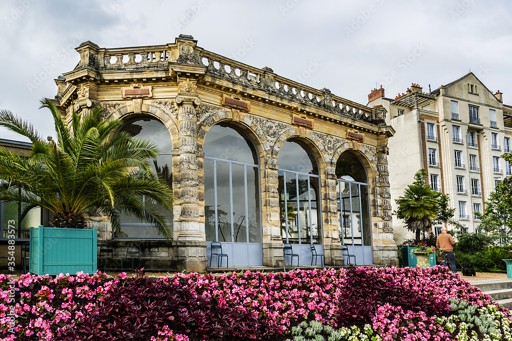 Thabor park (Le parc du Thabor) in Rennes - one of finest examples of ...