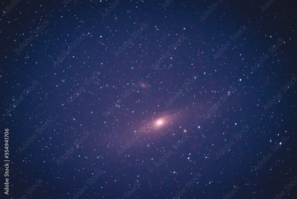 Foto de Real astronomical photo of andromeda galaxy taken with a 200mm ...