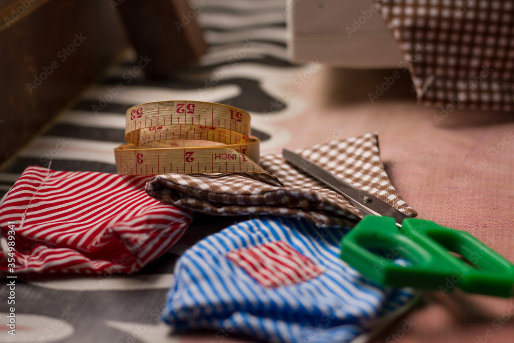 Foto de Handmade surgical masks create by use a fabric to protect and ...